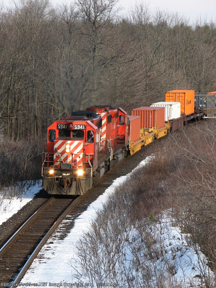 CP 5941 west at Lobo
